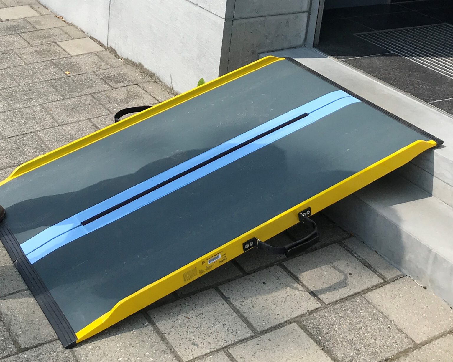 Rampe d'accès sans paliers - Kinepedia